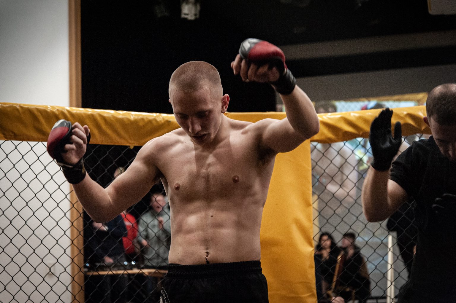 How to Master Cage Fights in 10 Weeks | Fan2Fighter